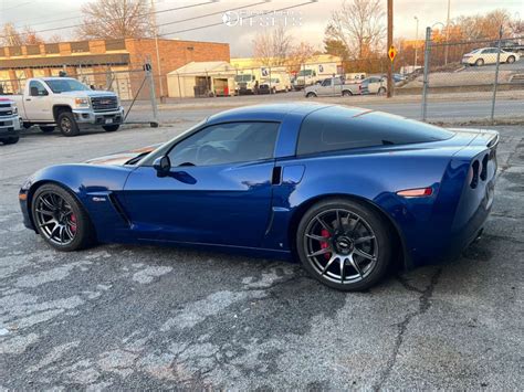 2006 Chevrolet Corvette With 18x10 30 Apex Sm 10 And 27535r18 Cooper
