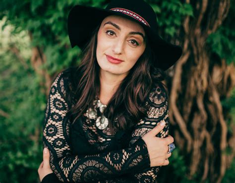 Austin Musician Laura Lee Imhoff Gigtown