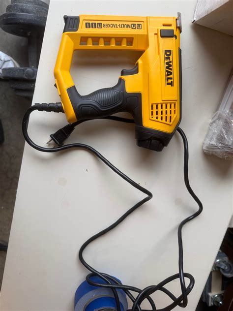 Dewalt 5 In 1 Multi Tacker Nail And Staple Guns Iowa City Iowa