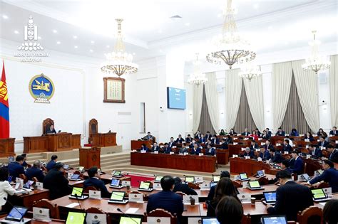 Хөххүүгийн УИХ ын нэгдсэн чуулганы хуралдаанаар Монгол улсын Засгийн газраас яаралтай горимоор