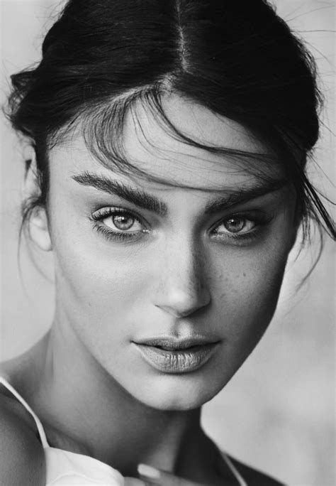 laura grassi metro models