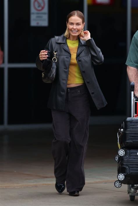 Lara Bingle Arrives At Sydney International Airport Hawtcelebs