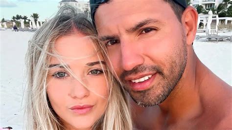 SofÍa Calzetti Íntima Su Nuevo Emprendimiento La ContenciÓn Al Kun AgÜero En Su Retiro Y La