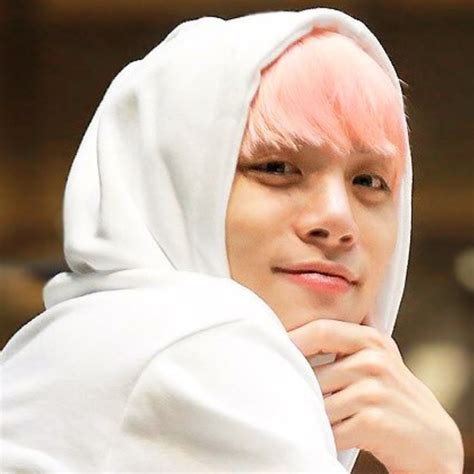 Pin By Susan Robinson On Shinee Jonghyun Shinee Jonghyun Shinee