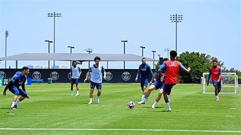 Video პარი სენ ჟერმენის პირველი დღე აშშ ში Adjarabet Arena