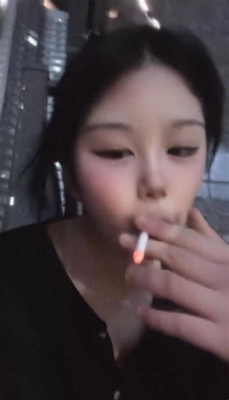 Korean Girl Smoking And Spitting 16 Korean Girl Smoking And Spitting 16