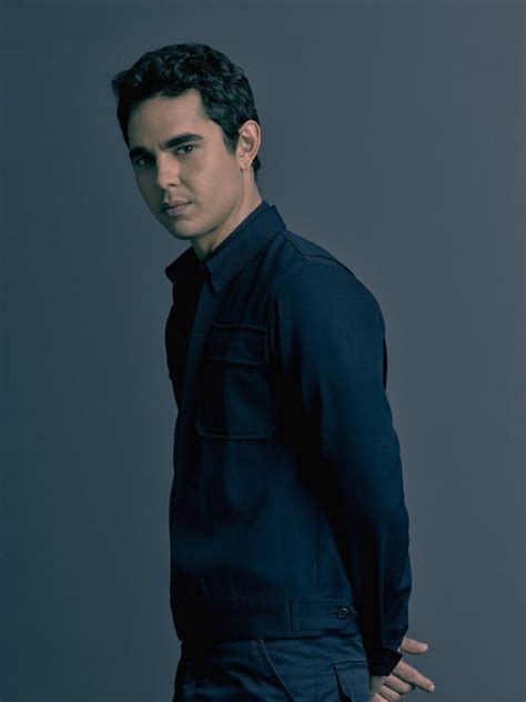 21 Of The Smolderiest Pictures Of Your Handmaids Tale Crush Max