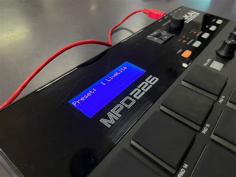 Akai Mpd 226 Controller Usb Space Cash Varese