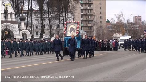 Божественная литургия и крестный ход в честь праздника Казанской иконы Пресвятой Богородицы