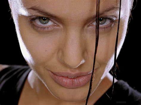 Angelina Jolie Eyes Angelina Jolie Smokey Eyes Light Colored Lips