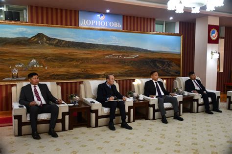 МОНГОЛ УЛСЫН ТӨРИЙН АЛБАНЫ ЗӨВЛӨЛИЙН ДАРГА Б БААТАРЗОРИГООР АХЛУУЛСАН АЖЛЫН ХЭСЭГ ДОРНОГОВЬ