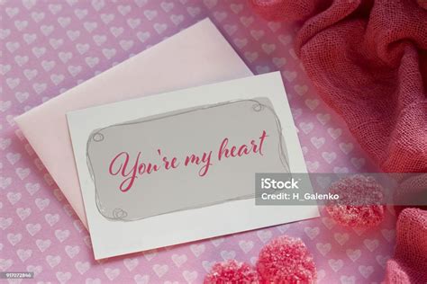 빨간 마멀레이드 글자와 발렌타인 데이 인사말 카드입니다 개념에 대한 스톡 사진 및 기타 이미지 개념 공란 날씨 Istock