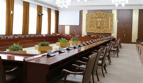 Дээд шүүхийн шүүгчид нэр дэвшигчтэй танилцаж Цэцийн дүгнэлтийг хэлэлцэнэ