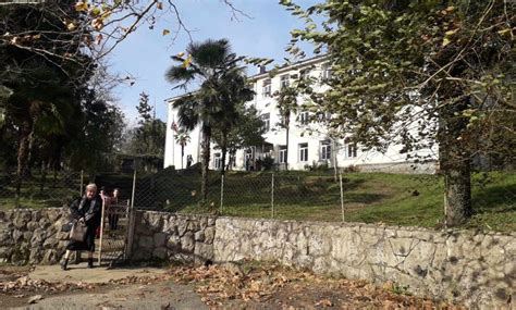 მომხდარის დეტალები მსხვერპლის დედა პედაგოგი ბავშვს შემდეგ ემუქრებოდა რომ არაფერი ეთქვა