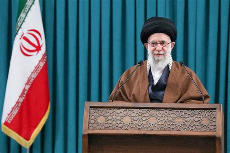 Furia En Irán Gritos De “muerte A Khamenei” Tras El Derrumbe De Un