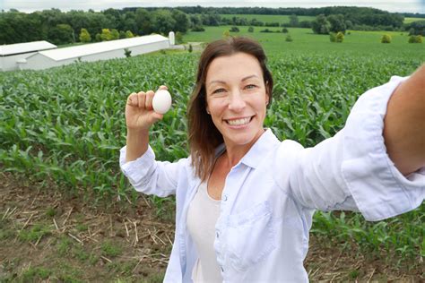 Meet An Ontario Egg Farmer Learn About Egg Farming Education