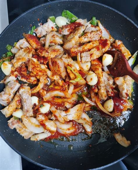 한그릇요리 고추장 삼겹살 덮밥