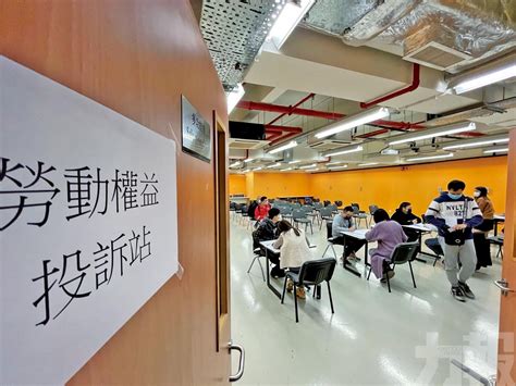 首度回應賭廳「退場」傳聞 賀一誠：貴賓廳與賭牌競投關係不大 澳門力報官網