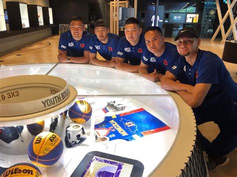 Монгол Улсын шигшээ багийн өмсгөл Дэлхийн сагсан бөмбөгийн түүхийн музейд тавигдлаа