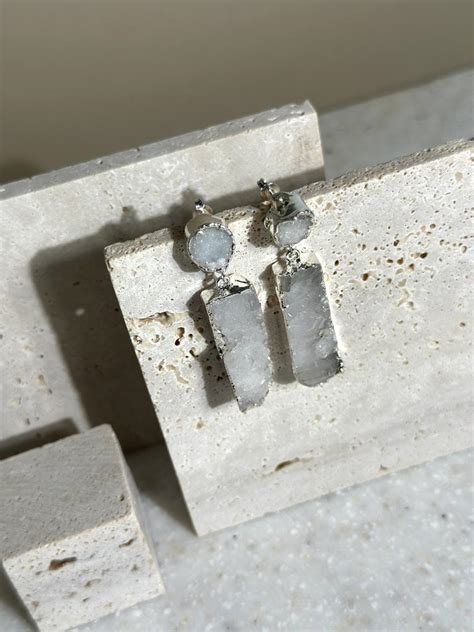 Украшения с горным хрусталем