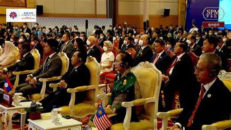 ព្រឹកនេះ សម្តេចតេជោ ហ៊ុន សែន និងមេដឹកនាំអាស៊ាន អញ្ជើញបើកកិច្ចប្រជុំកំពូលអាស៊ានជាផ្លូវការ