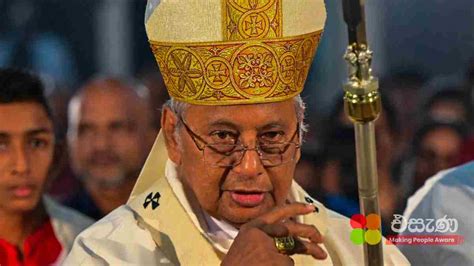 කාදිනල් මැල්කම් රංජිත් හිමිපාණන් වතිකානය බලා පිටත්ව යයි