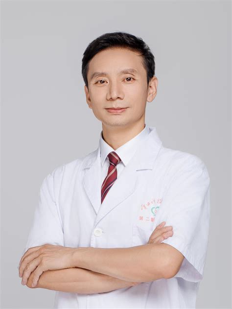 彭文国 广西科技大学第二附属医院广西柳州肿瘤医院广西科技大学第二临床医学院