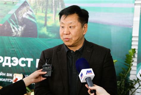 Т Энхтүвшин Додооддоо үйлдвэрлэлийг хөгжүүлэхийн төлөө Ерөнхийлөгч олон ажлыг санаачлан