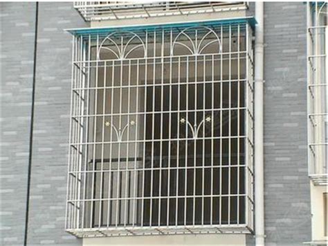 不锈钢窗户能承重多少 不锈钢窗台承重多少 不锈钢窗承重如何 大山谷图库