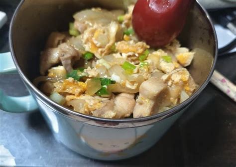 雞腿親子丼 食譜與作法 By 羅米妮 Cookpad