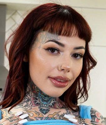 Tiger Lilly Photos News And Videos Trivia And Quotes Famousfix