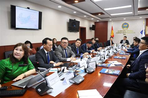 Хэрлэн голыг хамгаалах Ажлын хэсэг хуралдлаа Монгол Улсын Ерөнхийлөгчийн Тамгын Газар