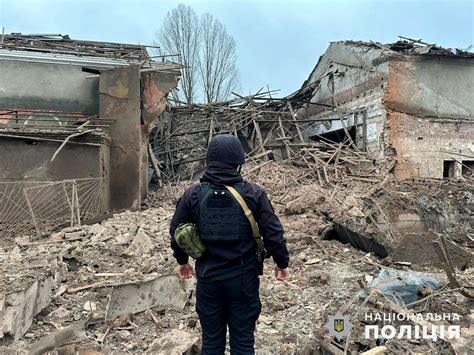 Донеччина за добу росіяни здійснили 15 вогневих атак загинуло двоє осіб Букви