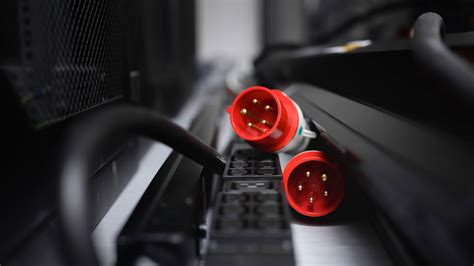 How Voltage Optimisation Can Boost Data Centre Efficiency