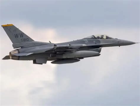 Norad Scrambles F 16s To Intercept 3 Aircraft Breaching Mar A Lago Florida Airspace