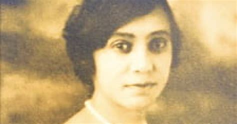 이 아침의 작곡가 폐가서 쏟아진 악보사후에 인정받은 흑인 여성