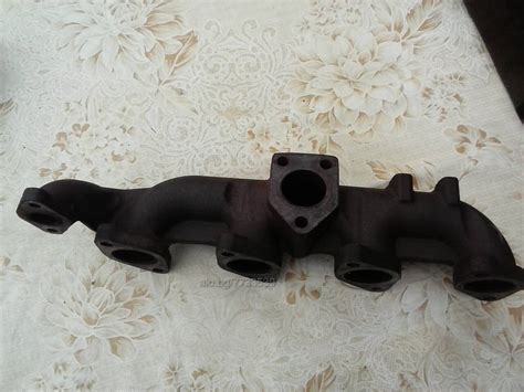 Изпускателен чугунен колектор за Киа Соренто 2 5 Crd 140 к с Други авточасти Резервни