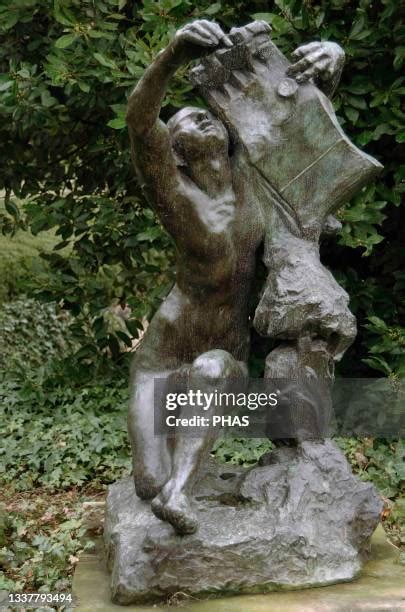 Orpheus Statue Photos And Premium High Res Pictures Getty Images