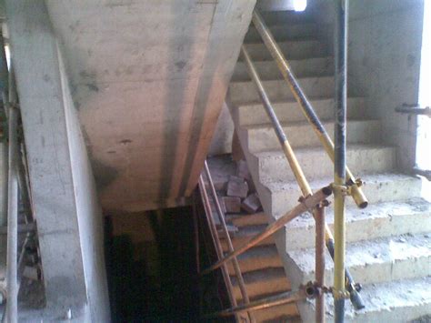 工地临时钢管楼梯护栏 工地楼梯护栏施工标准 工地楼梯临时防护栏杆 第6页 大山谷图库