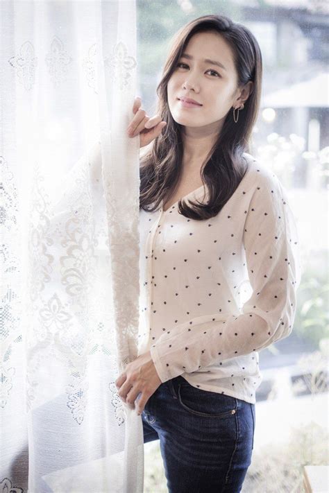 Son Ye Jin 손예진 Picture Hancinema The Korean Movie And Drama Database Korean Celebrities
