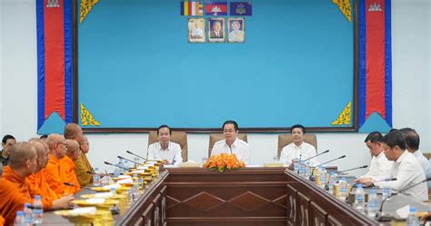 ថ្នាក់ដឹកនាំខេត្តព្រះសីហនុ អញ្ជើញប្រគេនបច្ច័យបុណ្យកឋិនទានជូនវត្តទាំង៣៩ ក្នុងខេត្តព្រះសីហនុ