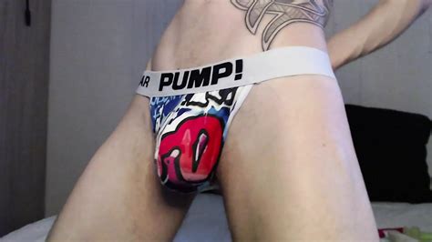 Endo Obedece Ordens E Brinca Com Seus Mamilos E Finalmente Goza Xhamster