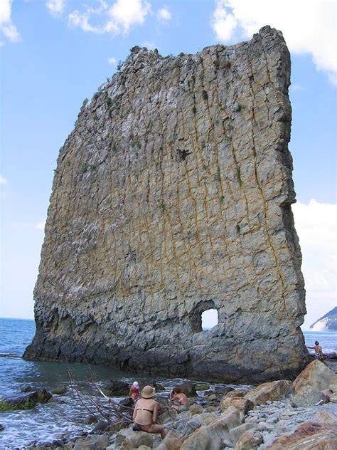 10 Most Amazing Sea Stacks In The World Artofit