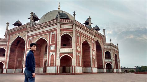 Syed Khulaid Hasan Medium