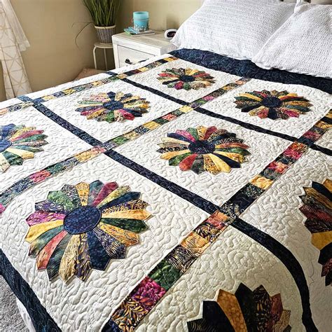 Vintage Dresden Plate Quilt Pattern