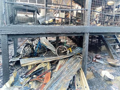 ပဲခူးမြို့နယ်တွင် ဝါယာရှော့ဖြစ်ပြီး နေအိမ် ၄ လုံးခန့် မီးလောင် Information And Public