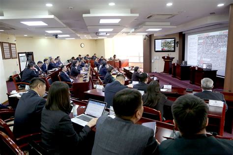 20 мянган ам метр талбайг зүлэгжүүлнэ Humanz