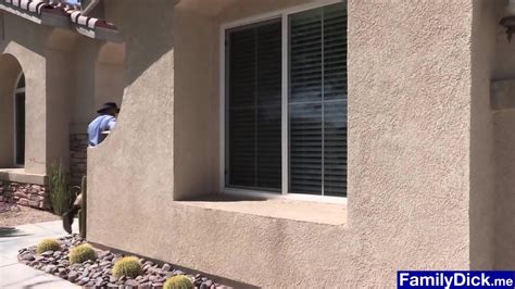Mailman Is Trying To Deliver A Package To The Residence Eporner