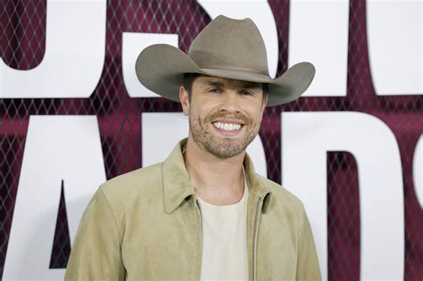 Dustin Lynch Smile
