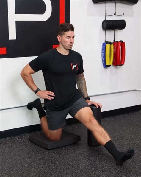 Couch Stretch Front Split Dynamic [p]rehab